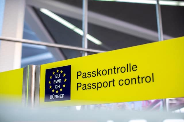 EU’s New Entry/Exit System starts rolling out from 12 October 2025 ...